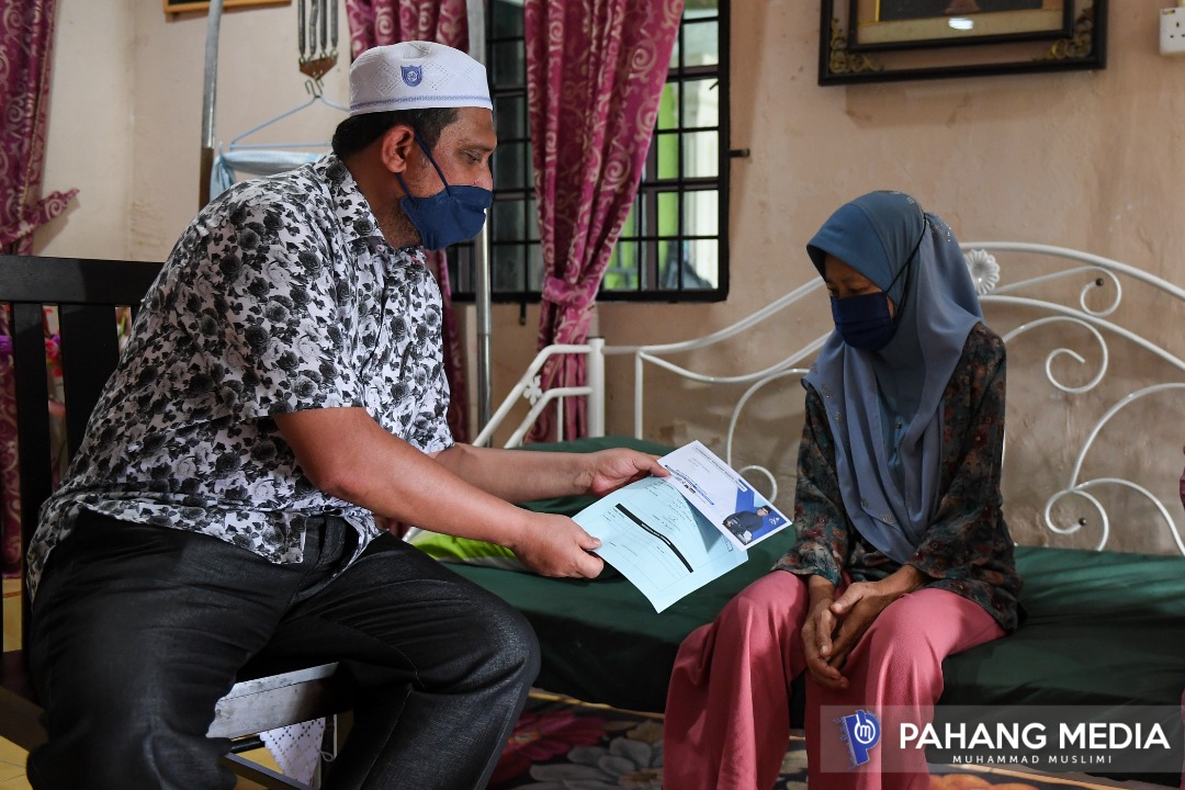 KERAJAAN PAHANG SUMBANG RM27,000 KEPADA PESAKIT KRONIK DI KERDAU - Pahang Media