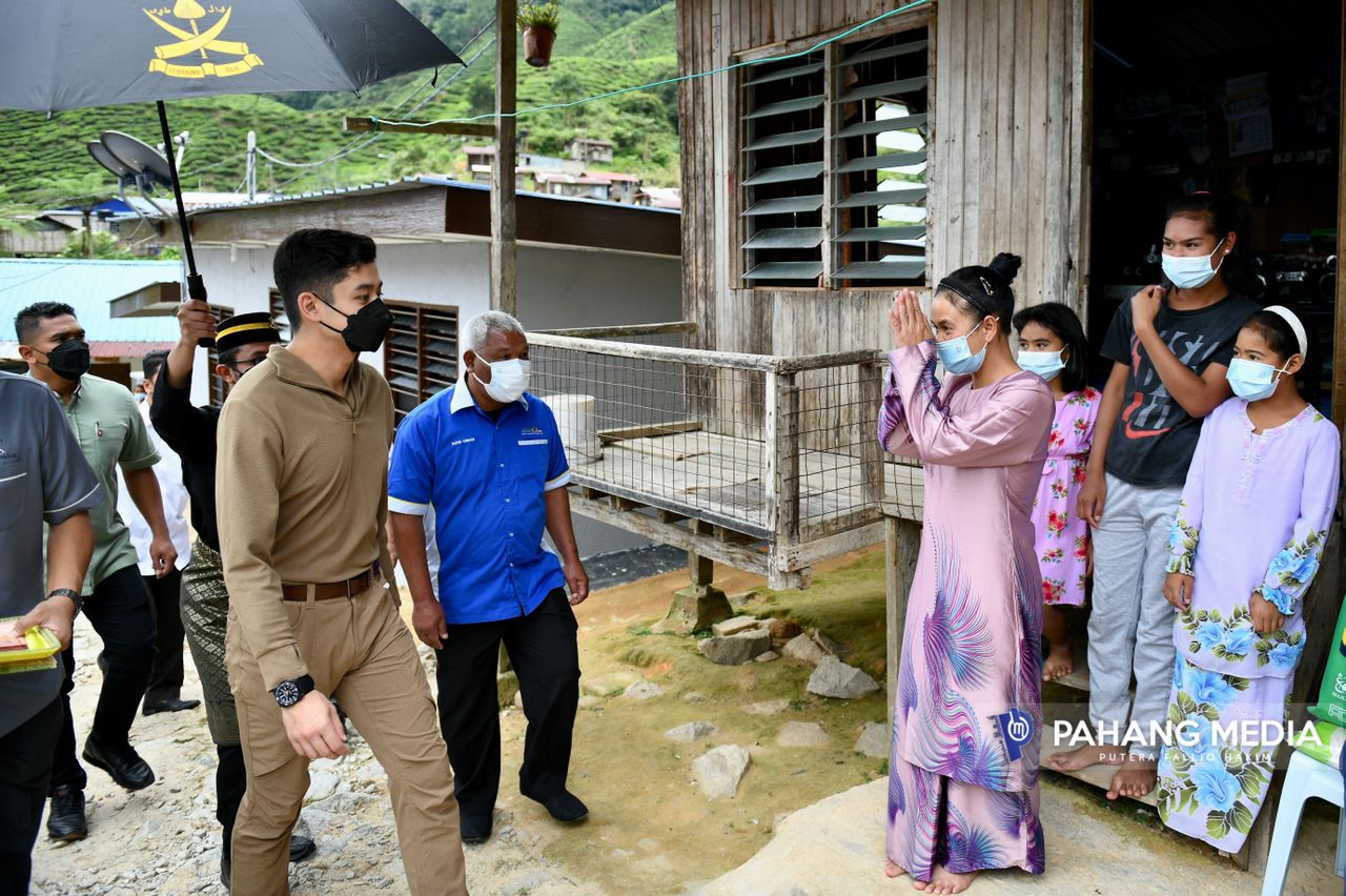 KDYMM PEMANGKU RAJA SANTUNI MASYARAKAT ORANG ASLI - Pahang Media